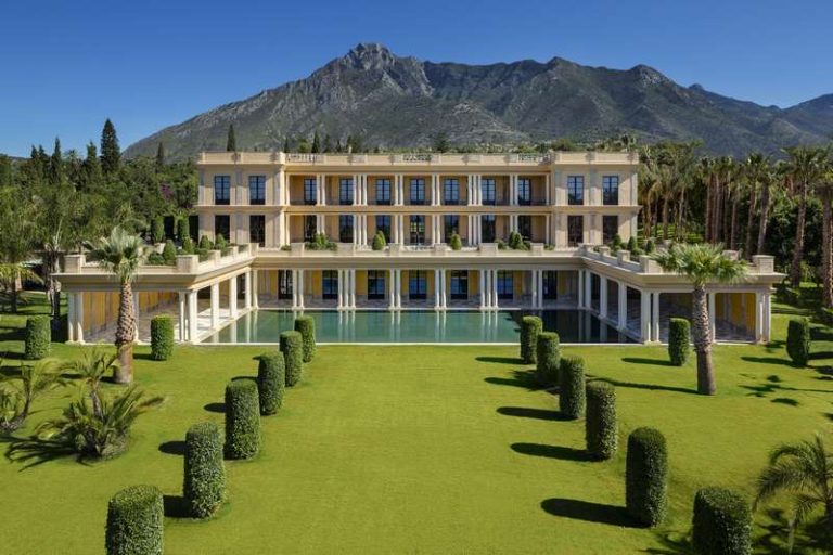 Living Big in Costa Del Sol: A Closer Look at its Most Extravagant ...